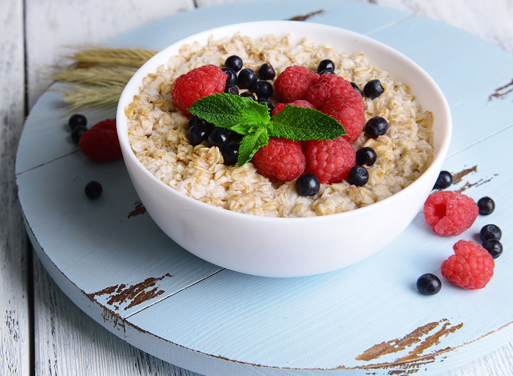 Side Effects of Eating Too Much Oatmeal, According to Experts — Eat ...