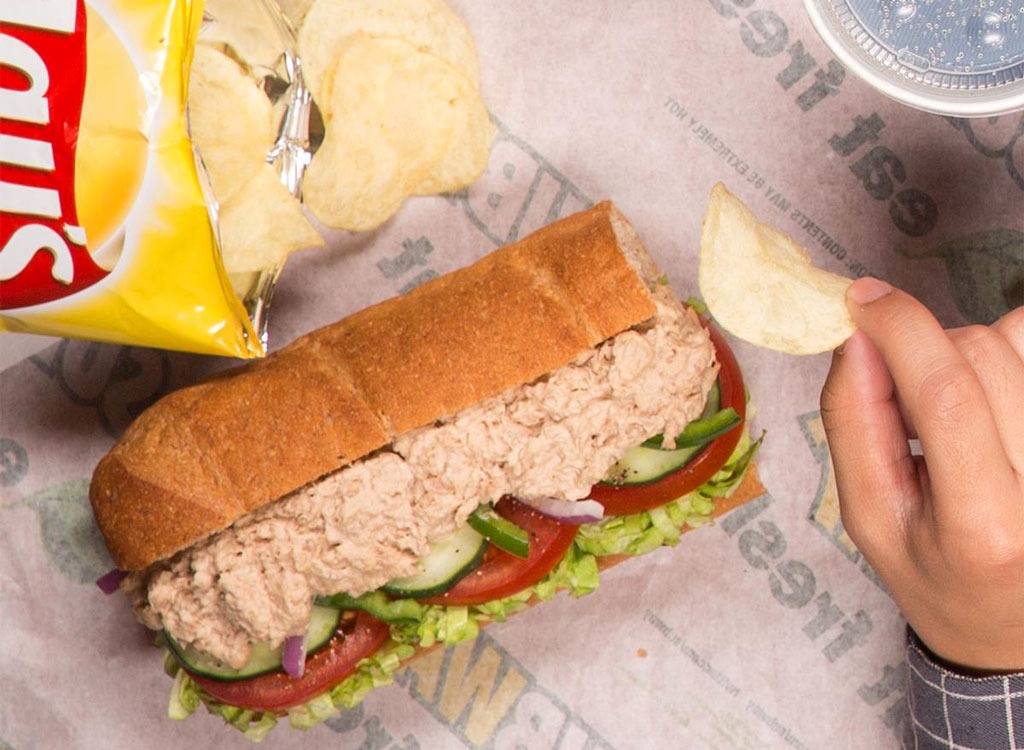 How Mang Calories in a 12 Inch Subway Chipolte Beef Sandwich - Wiens ...