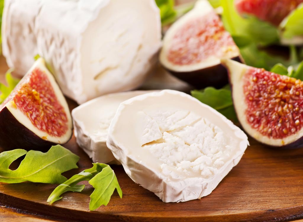 8 Healthiest Cheeses You Can Eat, According to a Dietitian